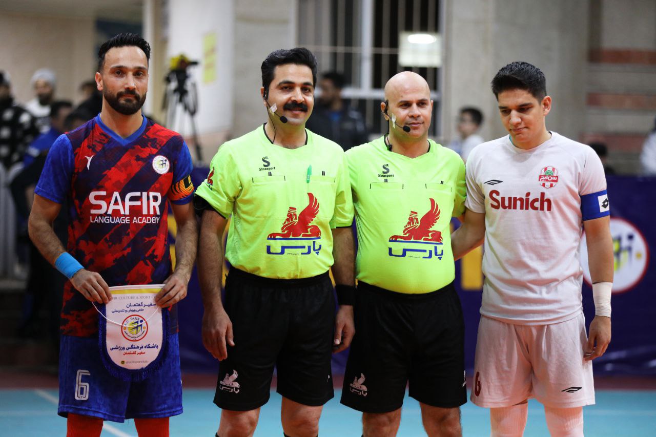 گزارش تصویری/ بازی تیم های سفیر گفتمان تهران و سن ایچ ساوه - باشگاه ...